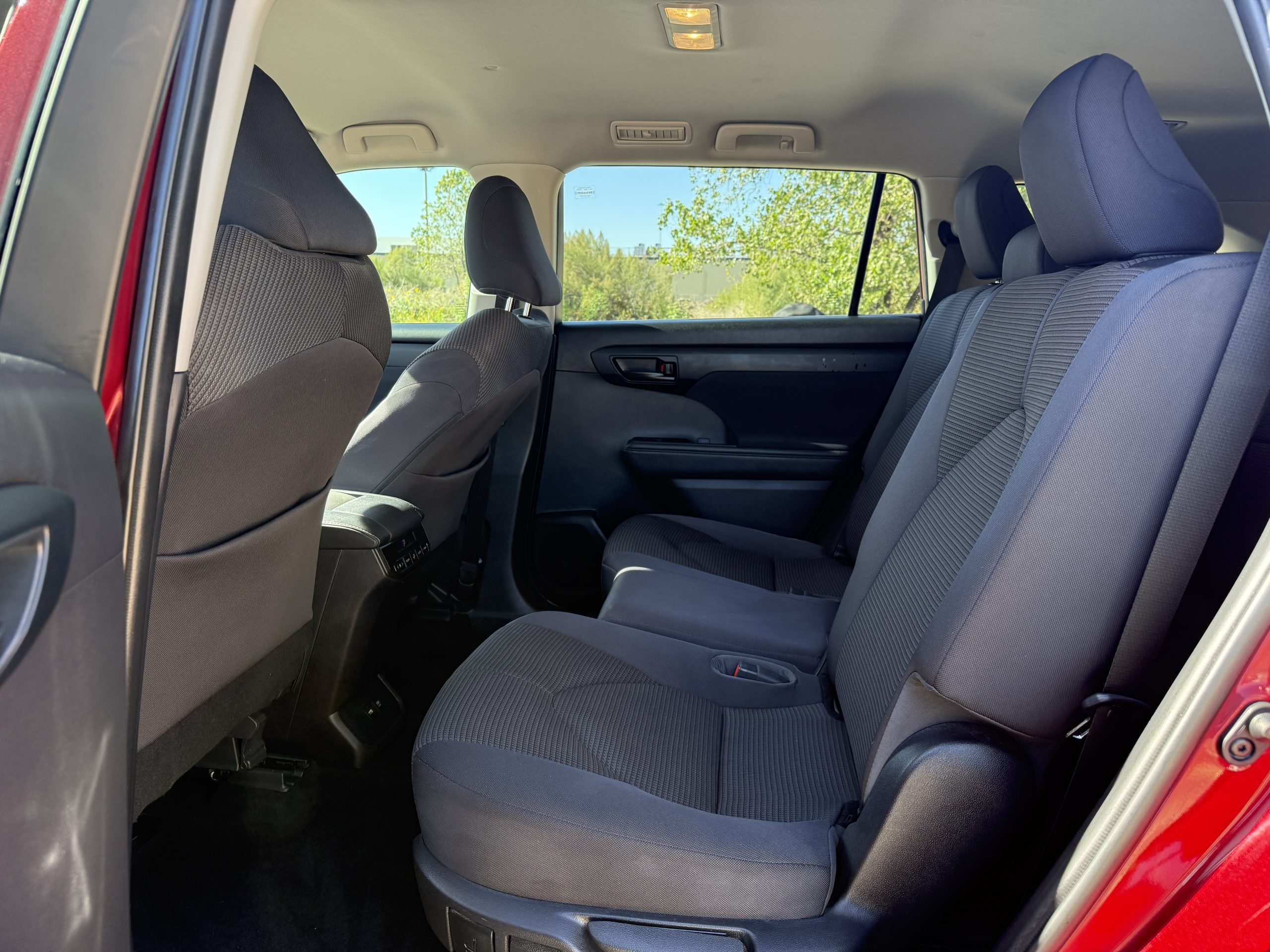 2022 Toyota HIGHLANDER LE-HYBRID Red Rear Wheel Drive 2.5L – Robust ...